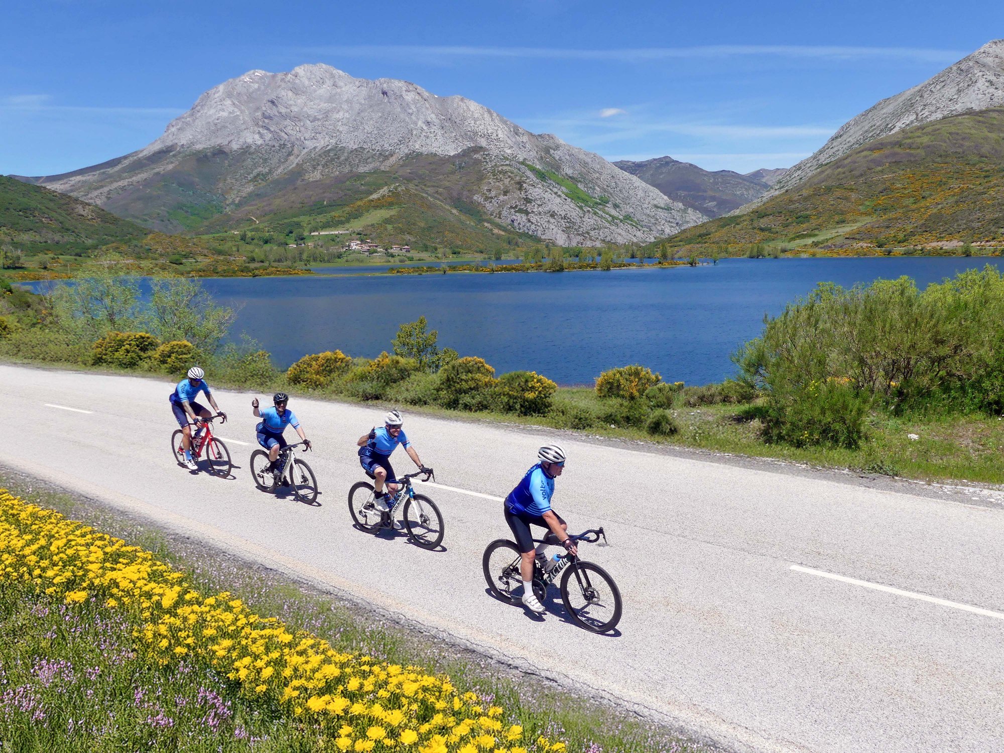 1000km Coast to Coast Cycling Tour - Volta Pro Tours